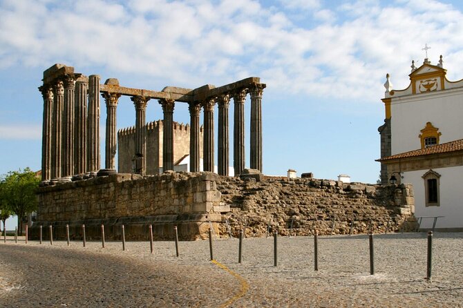 Évora Private Tour - Cork Factory Visit Included - Key Points