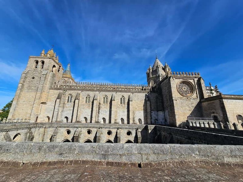 Évora (with Sé & Bones), Evoramonte & Arraiolos: From Lisbon - An In-Depth Look at this Évora Day Trip