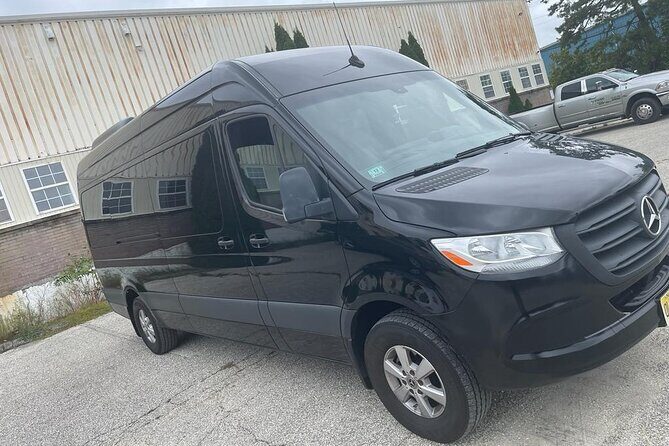 EWR/Manhattan Airport Transfer in Luxury Van-One Way Transfer. - What to Expect from This EWR to Manhattan Transfer