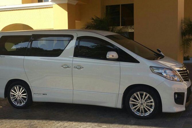 Excellence Oyster Bay Private Airport Transfers - Key Points