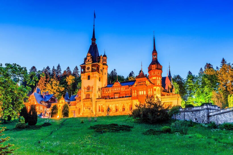 Exclusive 1-Day Minivan 8 : Draculas, Peles Castle & Brasov - The Itinerary: What You Can Expect