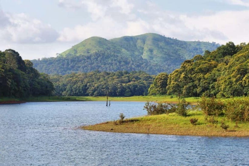 Exclusive, Backwater of Kerala & Houseboat Tour (06 Days) - Key Points