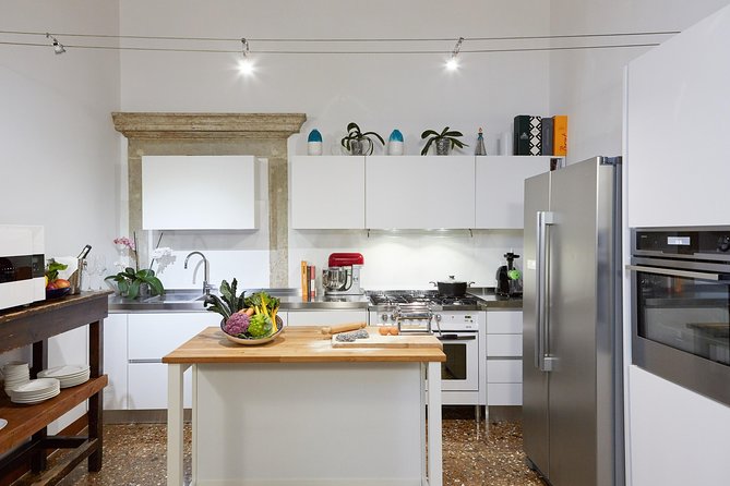 Exclusive cooking experience with a Venetian Chef: cichetti cooking class - Detailed Breakdown of the Itinerary