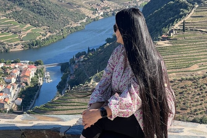 Exclusive Douro Valley Traditional Food and Wine Tasting Tour - Explore the Village of Pinhao