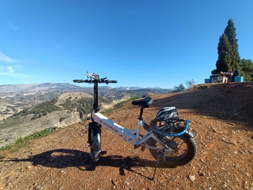 Exclusive e-bike tours for two in Granada. - Who Should Consider This Tour?