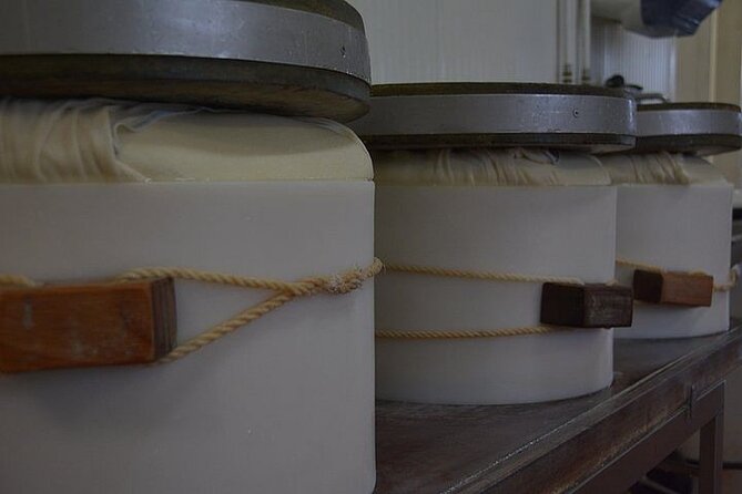 Exclusive Emilia-Romagna,Parmigiano, Prosciutto, Balsamic, Wine - The Tradition of Balsamic Vinegar Making