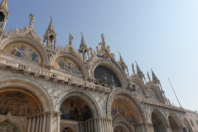 Exclusive Entrance Doge Palace & St. Marks Basilica Terrace Tour - Exploring the Doges Palace