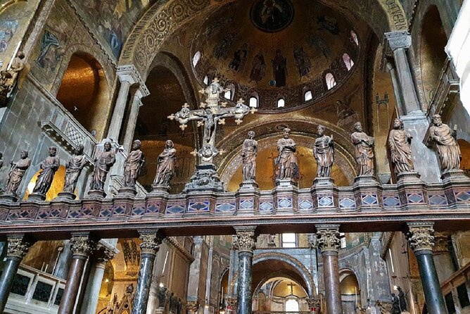 Exclusive Entrance Doge Palace & St. Marks Basilica Terrace Tour - Visiting St. Marks Basilica