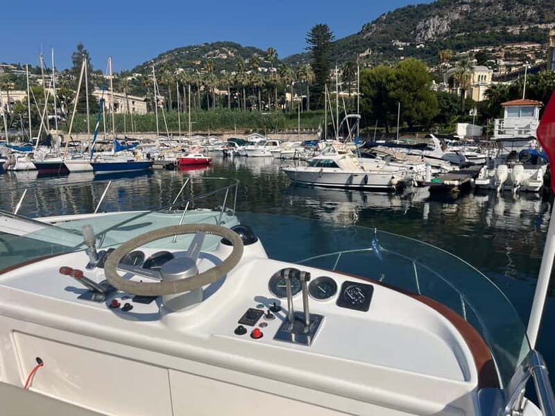 Exclusive excursion on a Riva Yacht - Who Will Love This Experience?