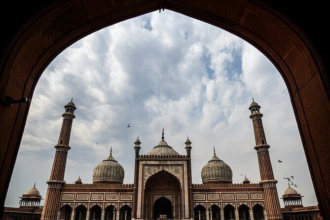 Exclusive Full-Day Guided Tour of Old and New Delhi - Frequently Asked Questions