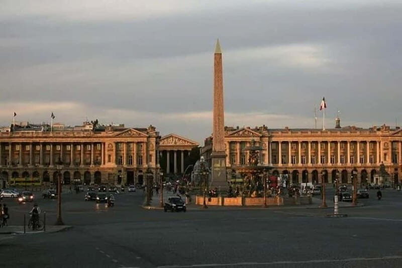 Exclusive Full-Day Tour to Paris from Le Havre or Honfleur - Key Points