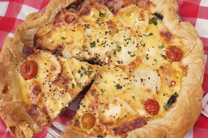 Exclusive Gourmet Picnic Experience at the Eiffel Tower - Dessert and Beverage Choices for the Gourmet Experience