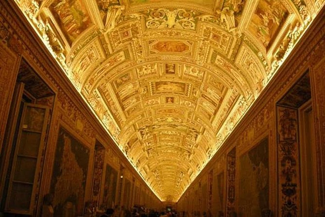 Exclusive Guided tour : Vatican Museum,Sistine Chapel & Basilica - The Sum Up