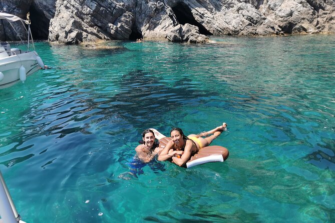 Exclusive private full day boat tour from Dubrovnik & Free drinks - FAQ