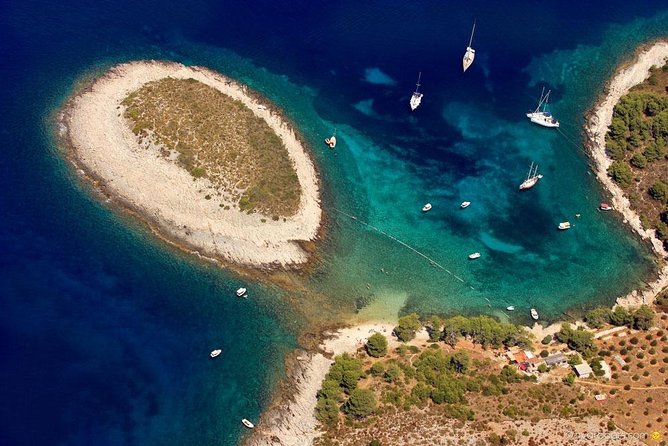 Exclusive Private Tour: Red Rocks & Pakleni Islands - Meeting and Pickup Information