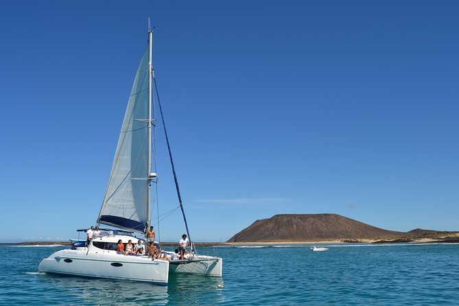 Exclusive Sailing Catamaran Experience to Lobos Island With Lunch and Drinks - Tips for Making the Most of Your Catamaran Trip