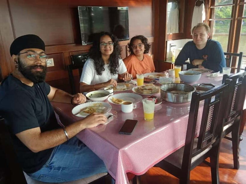 Exclusive Same Day Kerala Houseboat Cruise Tour in Alleppey - Key Points