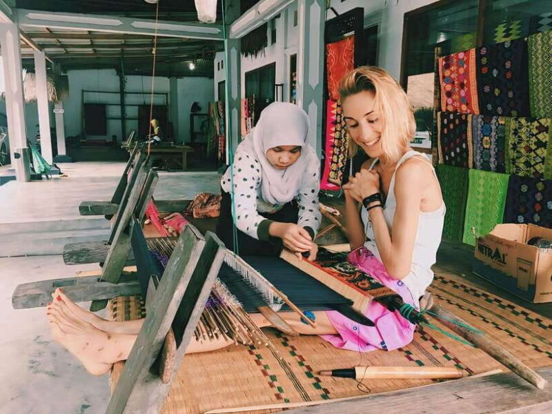 Exclusive Sasak Culture: Discover Stunning Hidden Gems! - Who Should Consider This Tour?