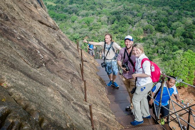 Exclusive : Sigiriya Rock Fortress and Dambulla Cave Temple Tour - FAQs