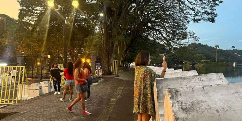 Exclusive Sigiriya Sunrise & Kandy Tour Day Tour - Key Points