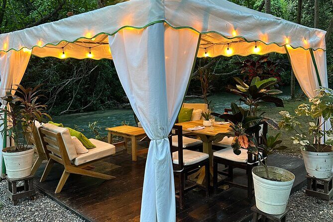 Exclusive Sunset Dinner At Reggae Hill - Key Points