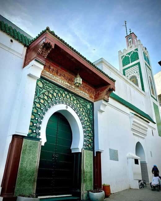 Exclusive Tangier Day Tour from Tarifa To Tanger with Tea - Practical Tips for Travelers