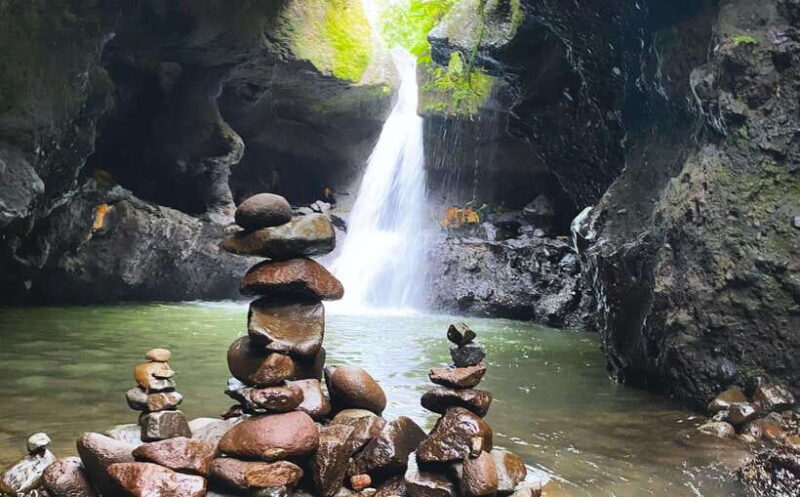 Exclusive Tetebatu: Waterfall, Rice Fields, Monkey & Weaving - Breaking Down the Itinerary