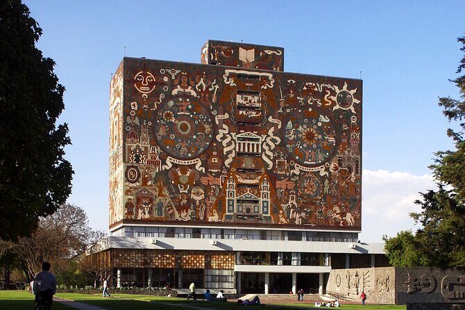 EXCLUSIVE TOUR: Murals+Ciudad Universitaria Stadium-small groups - Exploring the Itinerary in Detail