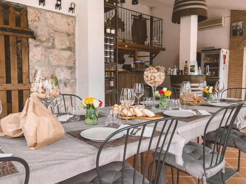 Exclusive Wine Lesson and Tasting near Montepulciano - A Deep Dive into the Experience