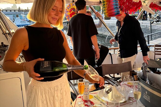 Exclusive Yacht Tour of Stockholm: Sunset, Dinner, Lunch, Cruise - Lunch Onboard