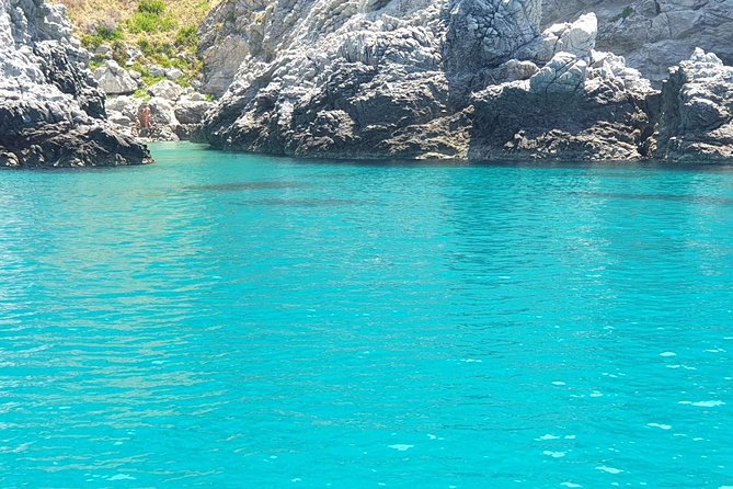 Excursion by Sailing Yacht - What to Expect on the Yacht Tour