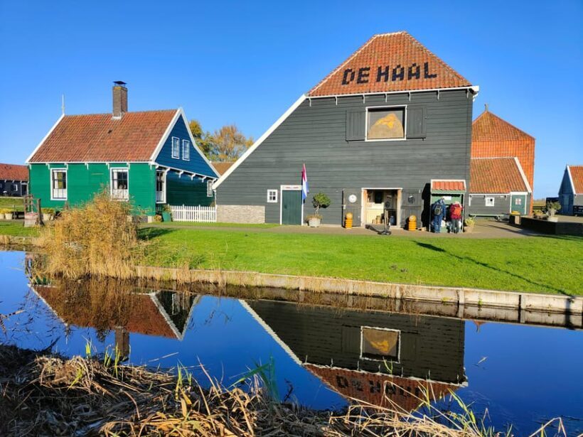 Excursion from Amsterdam to the windmills of Zaanse Schans - A Practical Look at the Tour Experience