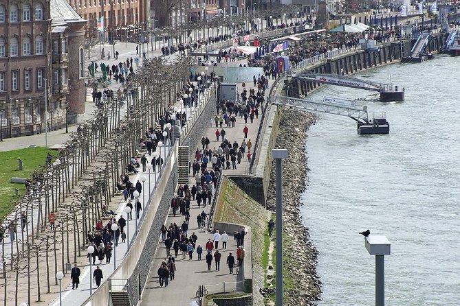 Excursion from Cologne to Düsseldorf - FAQs