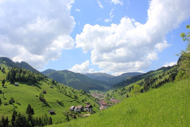 Excursion in Moeciu De Sus (Recommended for Families) With a Native Spanish Guide. - Excursion Details