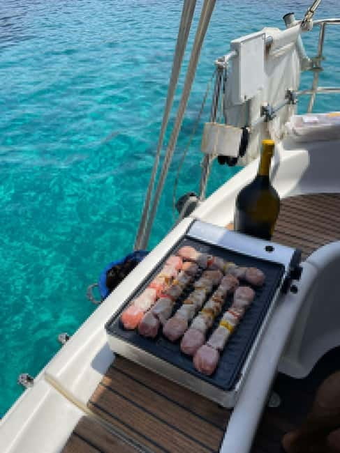 Excursion in the Gulf of Cagliari with lunch - Key Points