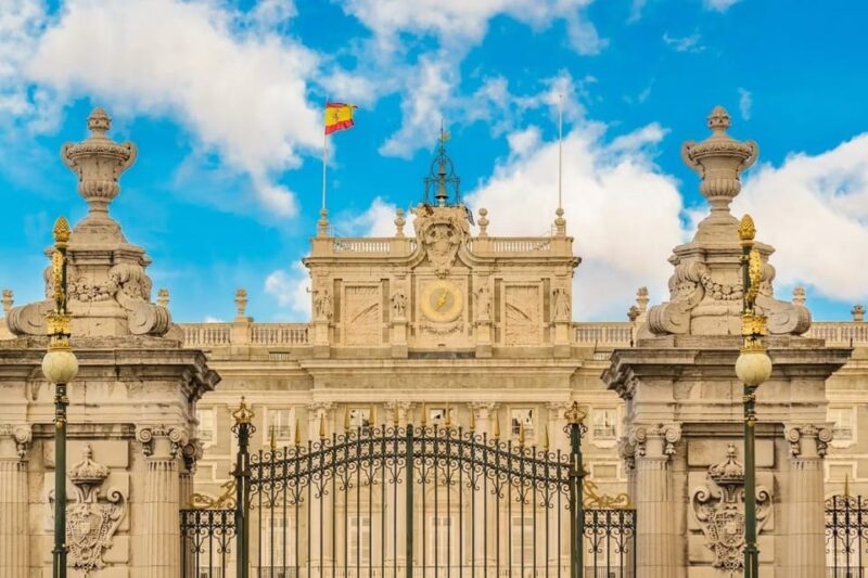Excursion: Royal Palace of Madrid - FAQs