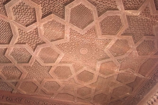 Excursion to Fatehpur Sikri From Agra - Who Will Benefit Most?