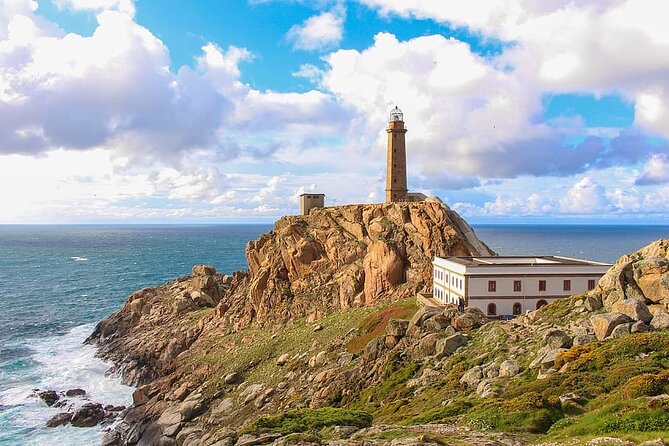 Excursion to Finisterre, Muxia and Cabo Vilan With Boat Cruise - A Deep Dive into the Finisterre, Muxia, and Cabo Vilan Tour