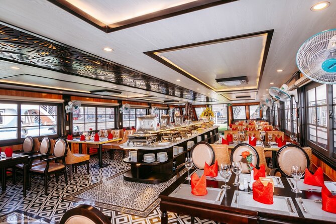 Excursion to Ha Long Bay with Titop Island and kayaking in Luon Cave - Key Points