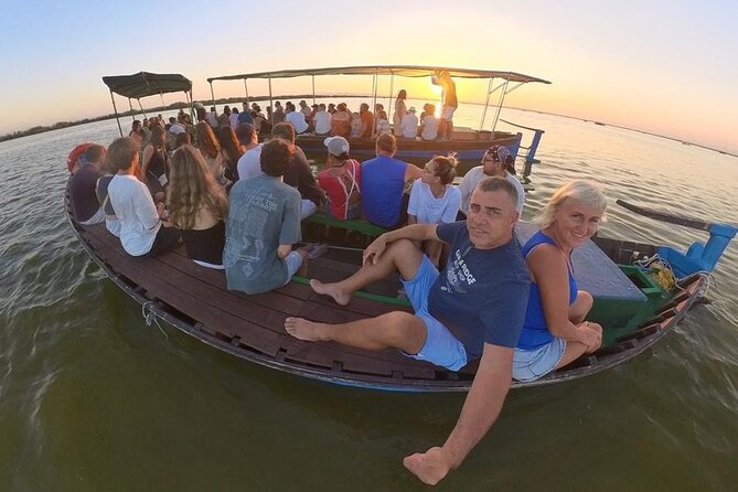Excursion to the lagoon, sunset and boat ride. - Key Points