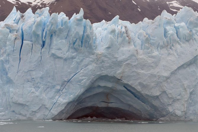 Excursion to the Perito Moreno Glacier, With Guide and Transfer To/From the Hotel - Exploring the Glacier