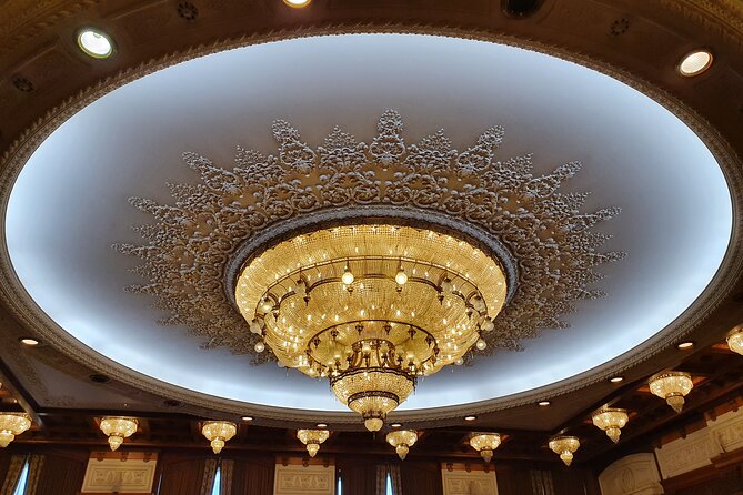 Executive 4 Hours Shared Bucharest City Tour - Small Group Tour - MAX 5 Persons - The Sum Up