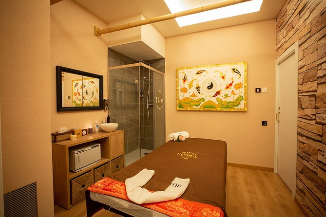 Exfoliating and Moisturizing Body Treatment of 60 Min in THAI MASSAGE ALURA - Frequently Asked Questions