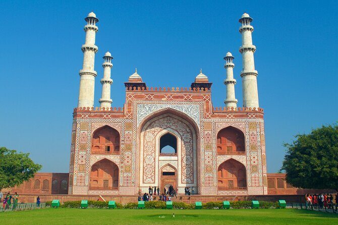 Experience a memorable journey to Agra in a Private Day Tour - The Experience: Comfort, Guidance, and Authenticity