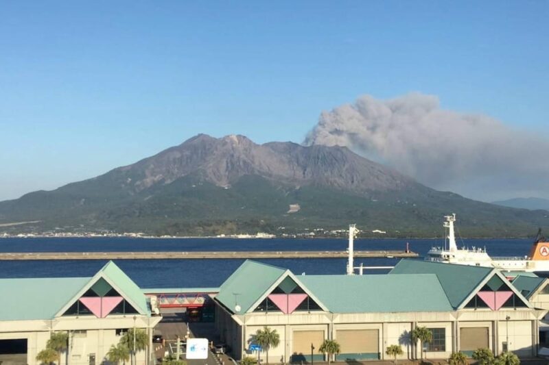 Experience About the Blessings of the Earth in Sakurajima. - Climbing to the Observation Deck