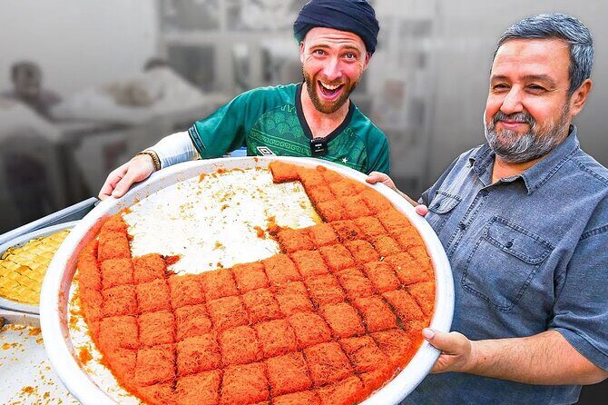 Experience and Fall in love with the street food of Mumbai, India - Authentic Experiences and Genuine Flavors