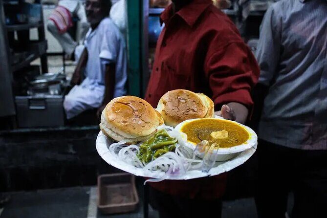 Experience and Fall in love with the street food of Mumbai, India - The Sum Up