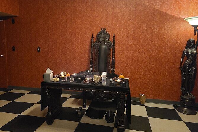 Experience Authentic Salem Séance with Entry Pass - Setting the Scene: Omen Psychic Parlor and Witchcraft Emporium