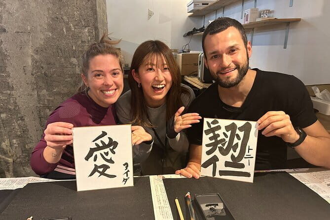 Experience Calligraphy and Create a Unique Souvenir! - Introducing the Calligraphy Experience Near Hiroshima