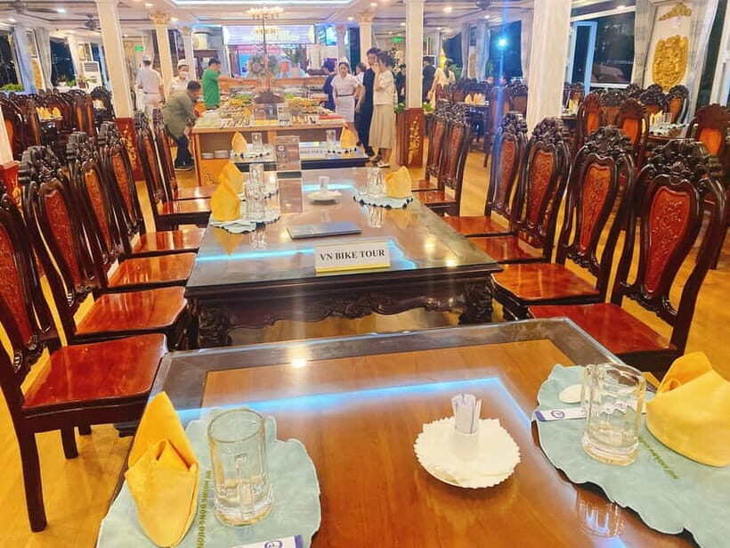 Experience Dinner On Luxury Cruise Along Saigon River - A Detailed Look at the Saigon Dinner Cruise Experience